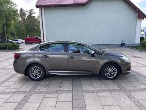 Коричневый Тойота Авенсис 2018 в Огре, объемом двигателя 1.80 л и пробегом 96 тыс. км за 13200 €, фото 5 на AUTOMOTO.COM.LV