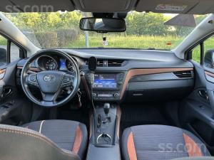 Коричневый Тойота Авенсис 2018 в Огре, объемом двигателя 1.80 л и пробегом 96 тыс. км за 13200 €, фото 11 на AUTOMOTO.COM.LV