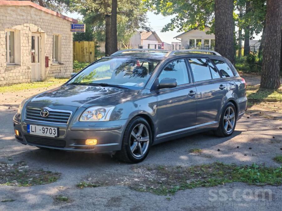 Brūns Toyota Avensis 2004 Rīga, ar dzinēja tilpumu 2.00 L un nobraukumu 245 tūkst. km par 2200 €, foto 3 vietnē AUTOMOTO.COM.LV