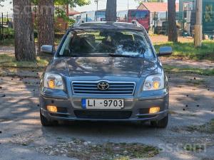Brūns Toyota Avensis 2004 Rīga, ar dzinēja tilpumu 2.00 L un nobraukumu 245 tūkst. km par 2200 €, foto 5 vietnē AUTOMOTO.COM.LV