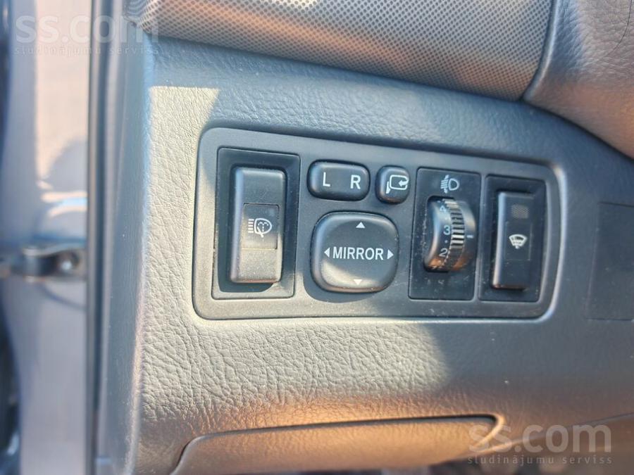 Brūns Toyota Avensis 2004 Rīga, ar dzinēja tilpumu 2.00 L un nobraukumu 245 tūkst. km par 2200 €, foto 23 vietnē AUTOMOTO.COM.LV