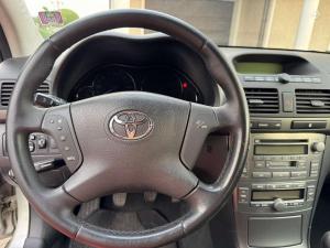 Коричневый Тойота Авенсис 2004 в Каунас, объемом двигателя 1.76 л и пробегом 280 тыс. км за 1950 €, фото 14 на AUTOMOTO.COM.LV