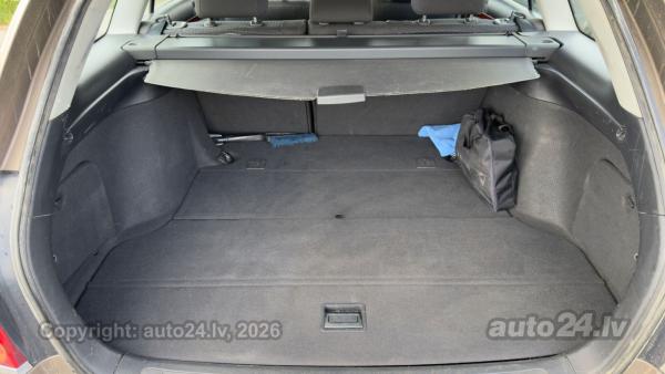 Brown Toyota Avensis 2005 in Tallinn, with an engine capacity of 1.80 L and mileage of 388 thousand km for 1650 €, photo 5 on AUTOMOTO.COM.LV