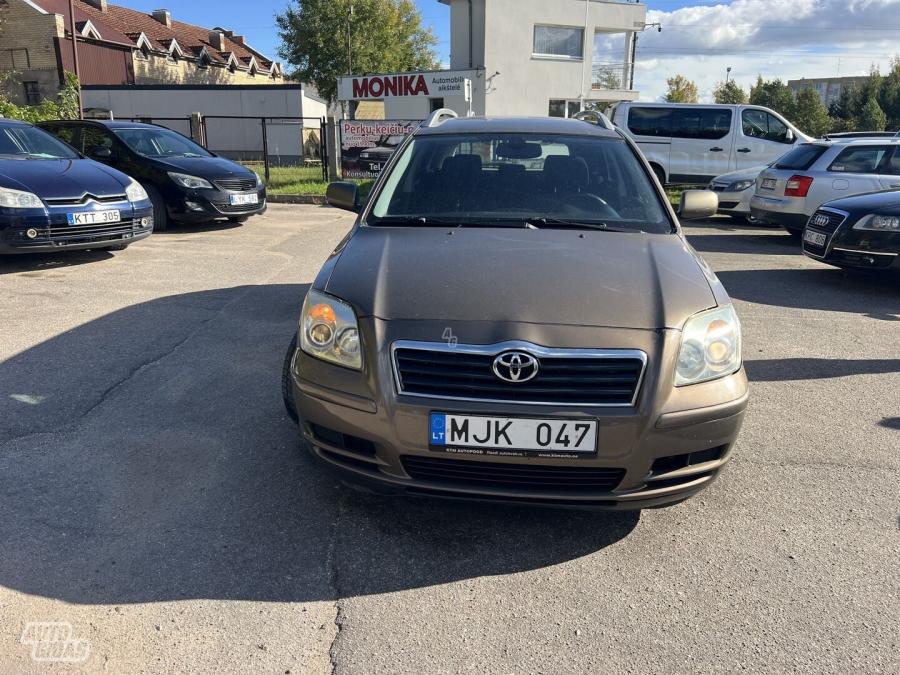 Коричневый Тойота Авенсис 2005 в Шяуляй, объемом двигателя 2.40 л и пробегом 0 тыс. км за 1549 €, фото 3 на AUTOMOTO.COM.LV