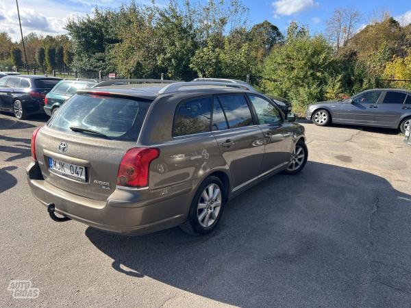Brown Toyota Avensis 2005 in Siauliai, with an engine capacity of 2.40 L and mileage of 0 thousand km for 1549 €, photo 5 on AUTOMOTO.COM.LV