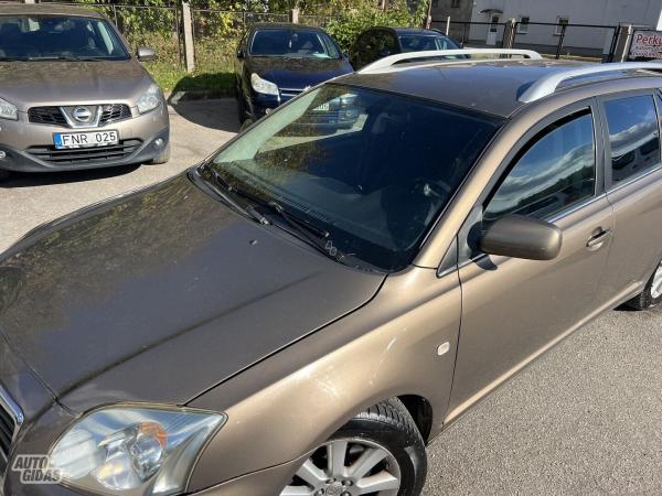 Brown Toyota Avensis 2005 in Siauliai, with an engine capacity of 2.40 L and mileage of 0 thousand km for 1549 €, photo 10 on AUTOMOTO.COM.LV