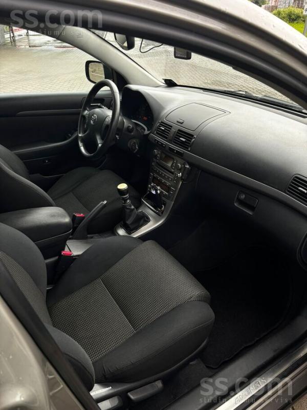 Brūns Toyota Avensis 2006 Jelgava, ar dzinēja tilpumu 2.20 L un nobraukumu 253 tūkst. km par 1950 €, foto 6 vietnē AUTOMOTO.COM.LV