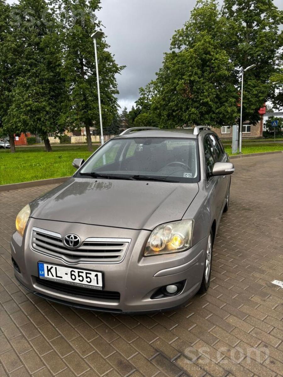Brūns Toyota Avensis 2006 Jelgava, ar dzinēja tilpumu 2.20 L un nobraukumu 253 tūkst. km par 1950 €, foto 1 vietnē AUTOMOTO.COM.LV