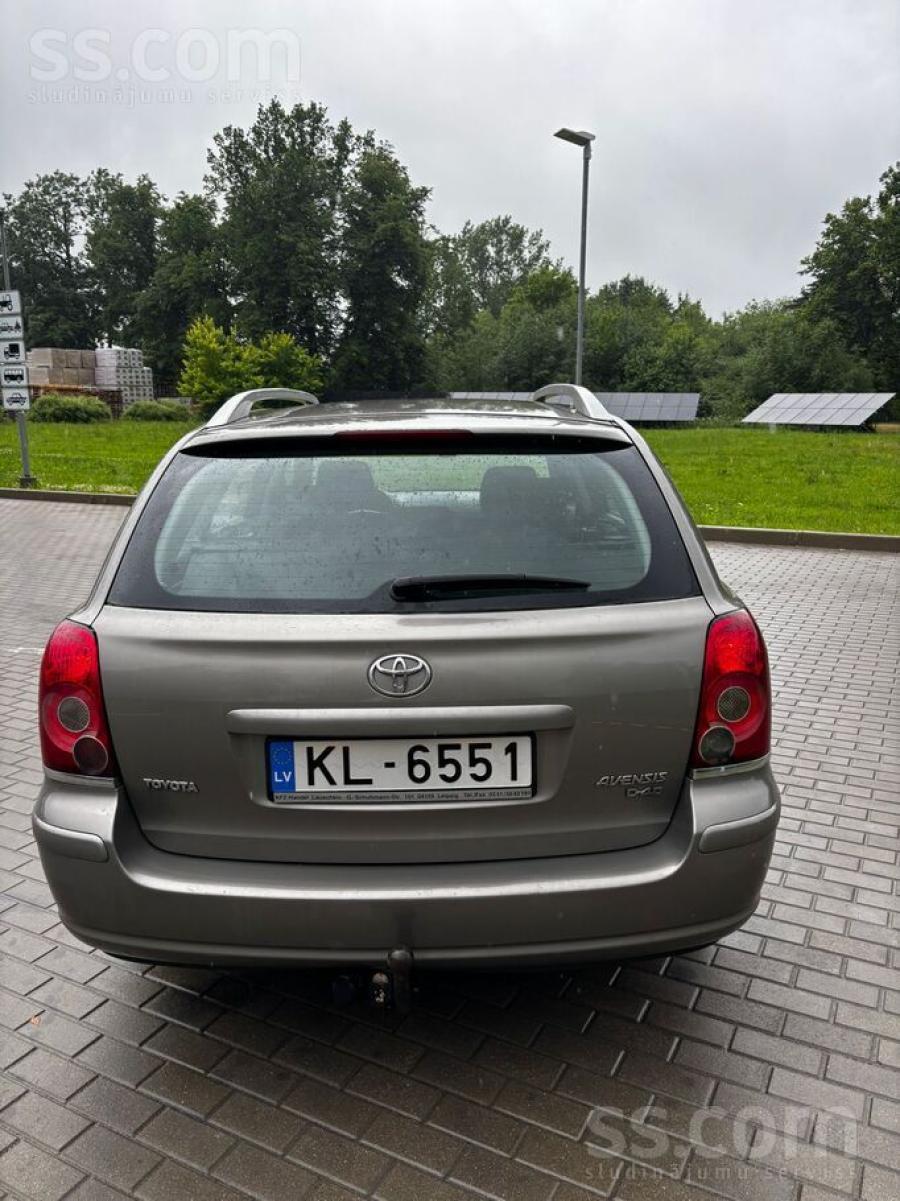Brūns Toyota Avensis 2006 Jelgava, ar dzinēja tilpumu 2.20 L un nobraukumu 253 tūkst. km par 1950 €, foto 12 vietnē AUTOMOTO.COM.LV
