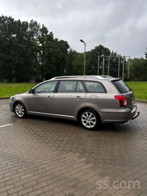 Brūns Toyota Avensis 2006 Jelgava, ar dzinēja tilpumu 2.20 L un nobraukumu 253 tūkst. km par 1950 €, foto 13 vietnē AUTOMOTO.COM.LV