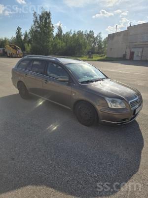 Brown Toyota Avensis 2006 in Jelgava, with an engine capacity of 2.00 L and mileage of 380 thousand km for 600 €, photo  on AUTOMOTO.COM.LV