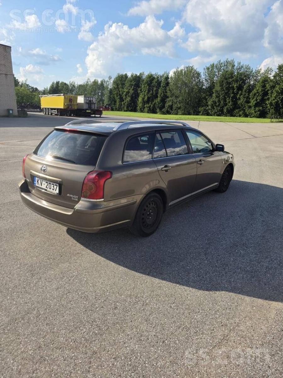 Brown Toyota Avensis 2006 in Jelgava, with an engine capacity of 2.00 L and mileage of 380 thousand km for 600 €, photo 4 on AUTOMOTO.COM.LV