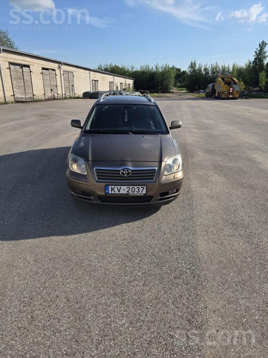 Brown Toyota Avensis 2006 in Jelgava, with an engine capacity of 2.00 L and mileage of 380 thousand km for 600 €, photo 6 on AUTOMOTO.COM.LV