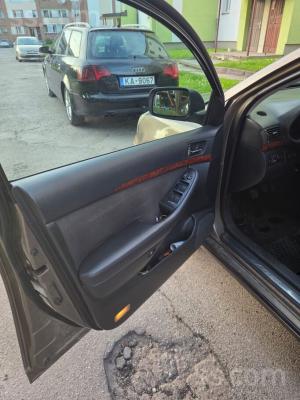 Brown Toyota Avensis 2006 in Jelgava, with an engine capacity of 2.00 L and mileage of 380 thousand km for 600 €, photo 9 on AUTOMOTO.COM.LV
