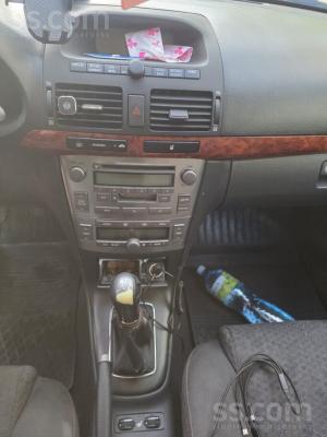Brown Toyota Avensis 2006 in Jelgava, with an engine capacity of 2.00 L and mileage of 380 thousand km for 600 €, photo 11 on AUTOMOTO.COM.LV