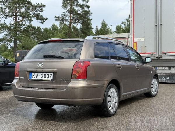 Brown Toyota Avensis 2006 in Jelgava, with an engine capacity of 2.00 L and mileage of 380 thousand km for 1350 €, photo 2 on AUTOMOTO.COM.LV