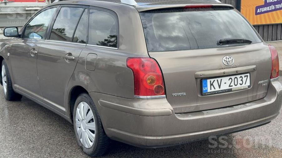 Коричневый Тойота Авенсис 2006 в Елгава, объемом двигателя 2.00 л и пробегом 380 тыс. км за 1350 €, фото 5 на AUTOMOTO.COM.LV