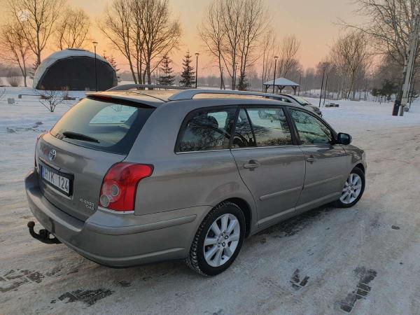 Brūns Toyota Avensis 2007 Vilkaviškis, ar dzinēja tilpumu 2.00 L un nobraukumu 420 tūkst. km par 1250 €, foto 3 vietnē AUTOMOTO.COM.LV