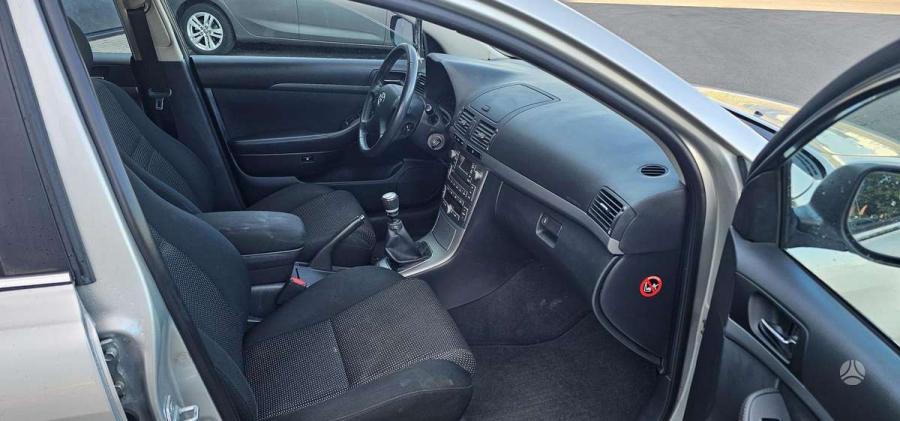 Brūns Toyota Avensis 2007 Klaipėda, ar dzinēja tilpumu 2.00 L un nobraukumu 193 tūkst. km par 2500 €, foto 9 vietnē AUTOMOTO.COM.LV