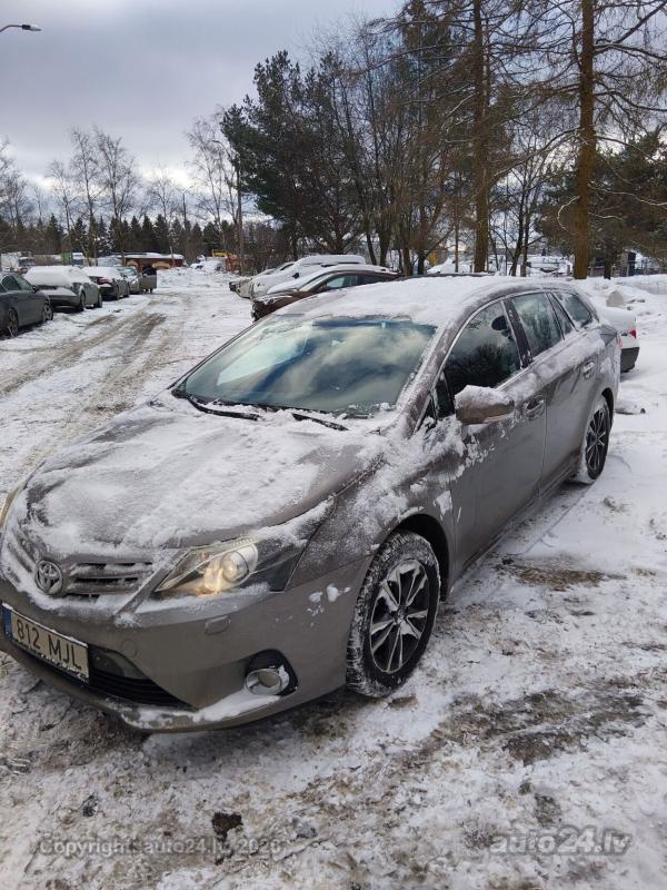 Коричневый Тойота Авенсис 2014 в Таллин, объемом двигателя 1.80 л и пробегом 232 тыс. км за 6800 €, фото 1 на AUTOMOTO.COM.LV