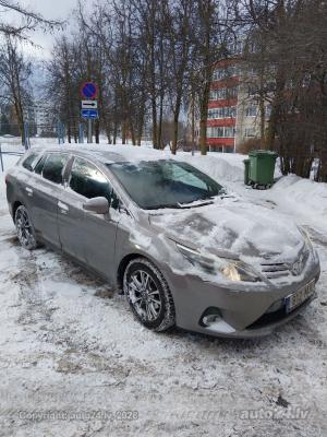 Коричневый Тойота Авенсис 2014 в Таллин, объемом двигателя 1.80 л и пробегом 232 тыс. км за 6800 €, фото 2 на AUTOMOTO.COM.LV