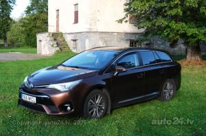 Brūns Toyota Avensis 2015 Tallina, ar dzinēja tilpumu 1.80 L un nobraukumu 189 tūkst. km par 11300 €, foto 3 vietnē AUTOMOTO.COM.LV