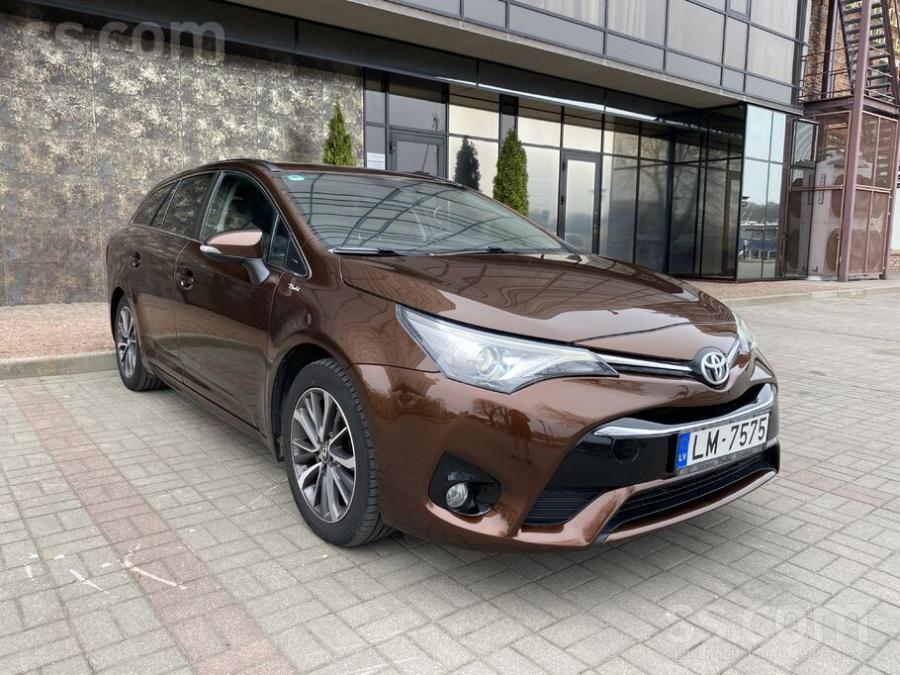 Коричневый Тойота Авенсис 2015 в Лиепая, объемом двигателя 2.00 л и пробегом 192 тыс. км за 8550 €, фото 1 на AUTOMOTO.COM.LV