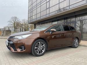 Коричневый Тойота Авенсис 2015 в Лиепая, объемом двигателя 2.00 л и пробегом 192 тыс. км за 8550 €, фото 4 на AUTOMOTO.COM.LV
