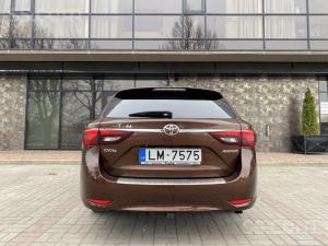 Коричневый Тойота Авенсис 2015 в Лиепая, объемом двигателя 2.00 л и пробегом 192 тыс. км за 8550 €, фото 6 на AUTOMOTO.COM.LV