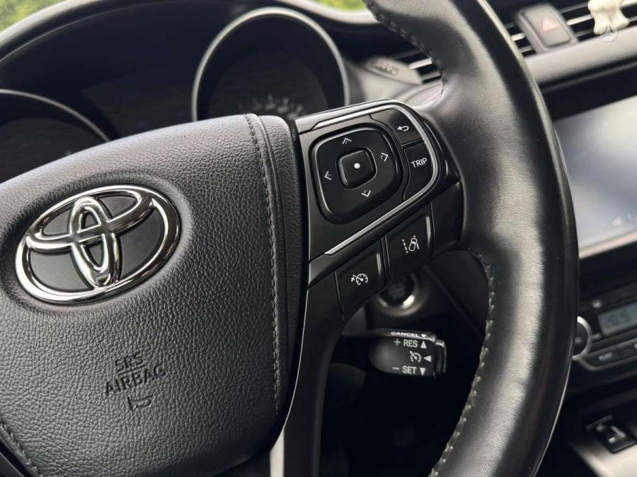 Brūns Toyota Avensis 2015 Viļņa, ar dzinēja tilpumu 2.00 L un nobraukumu 285 tūkst. km par 8500 €, foto 9 vietnē AUTOMOTO.COM.LV