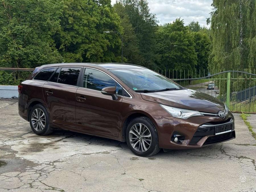 Brūns Toyota Avensis 2015 Viļņa, ar dzinēja tilpumu 2.00 L un nobraukumu 285 tūkst. km par 8500 €, foto 11 vietnē AUTOMOTO.COM.LV