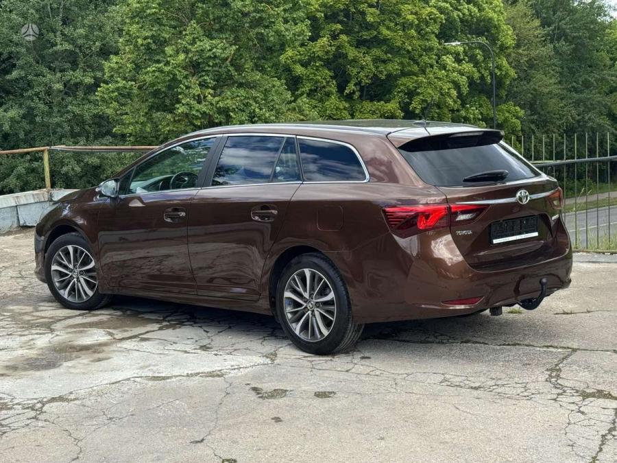 Brūns Toyota Avensis 2015 Viļņa, ar dzinēja tilpumu 2.00 L un nobraukumu 285 tūkst. km par 8500 €, foto 13 vietnē AUTOMOTO.COM.LV