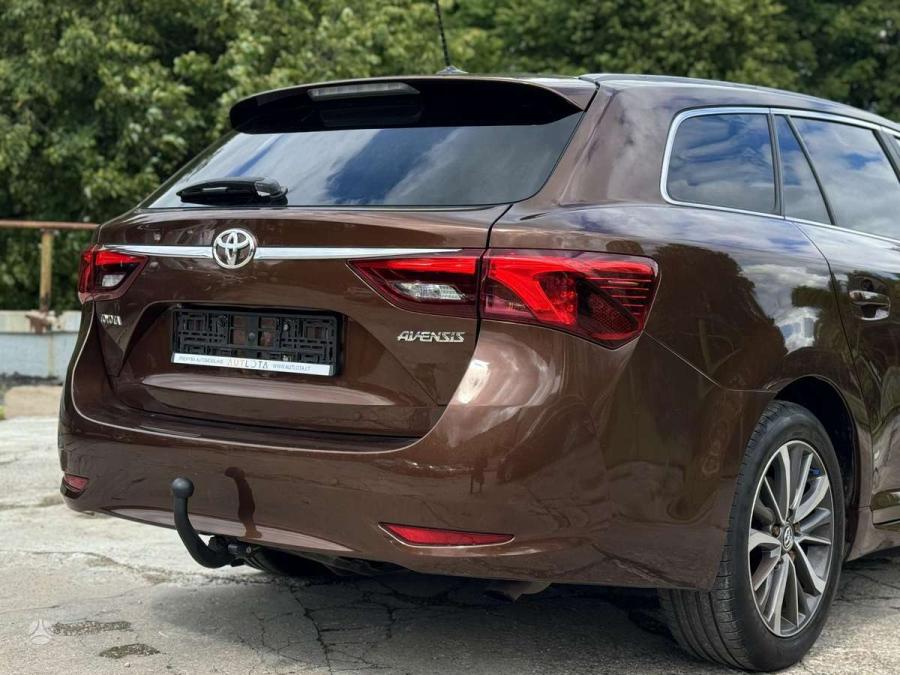 Brūns Toyota Avensis 2015 Viļņa, ar dzinēja tilpumu 2.00 L un nobraukumu 285 tūkst. km par 8500 €, foto 17 vietnē AUTOMOTO.COM.LV