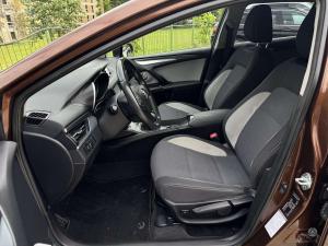 Brūns Toyota Avensis 2015 Viļņa, ar dzinēja tilpumu 2.00 L un nobraukumu 285 tūkst. km par 8500 €, foto 26 vietnē AUTOMOTO.COM.LV