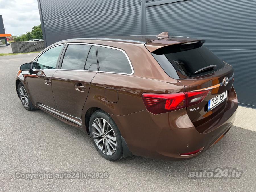 Brūns Toyota Avensis 2015 Kuresāre, ar dzinēja tilpumu 2.00 L un nobraukumu 182 tūkst. km par 11750 €, foto 7 vietnē AUTOMOTO.COM.LV