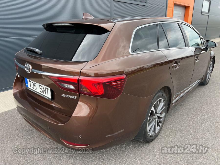 Brūns Toyota Avensis 2015 Kuresāre, ar dzinēja tilpumu 2.00 L un nobraukumu 182 tūkst. km par 11750 €, foto 9 vietnē AUTOMOTO.COM.LV