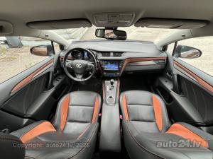 Brūns Toyota Avensis 2015 Kuresāre, ar dzinēja tilpumu 2.00 L un nobraukumu 182 tūkst. km par 11750 €, foto 12 vietnē AUTOMOTO.COM.LV