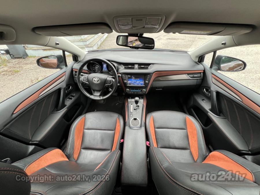 Brūns Toyota Avensis 2015 Kuresāre, ar dzinēja tilpumu 2.00 L un nobraukumu 182 tūkst. km par 11750 €, foto 12 vietnē AUTOMOTO.COM.LV
