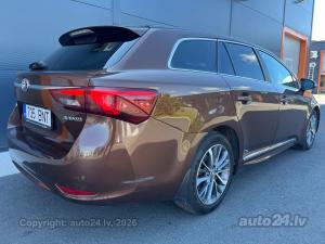 Brown Toyota Avensis 2015 in Kuressaare, with an engine capacity of 2.00 L and mileage of 182 thousand km for 11750 €, photo 7 on AUTOMOTO.COM.LV