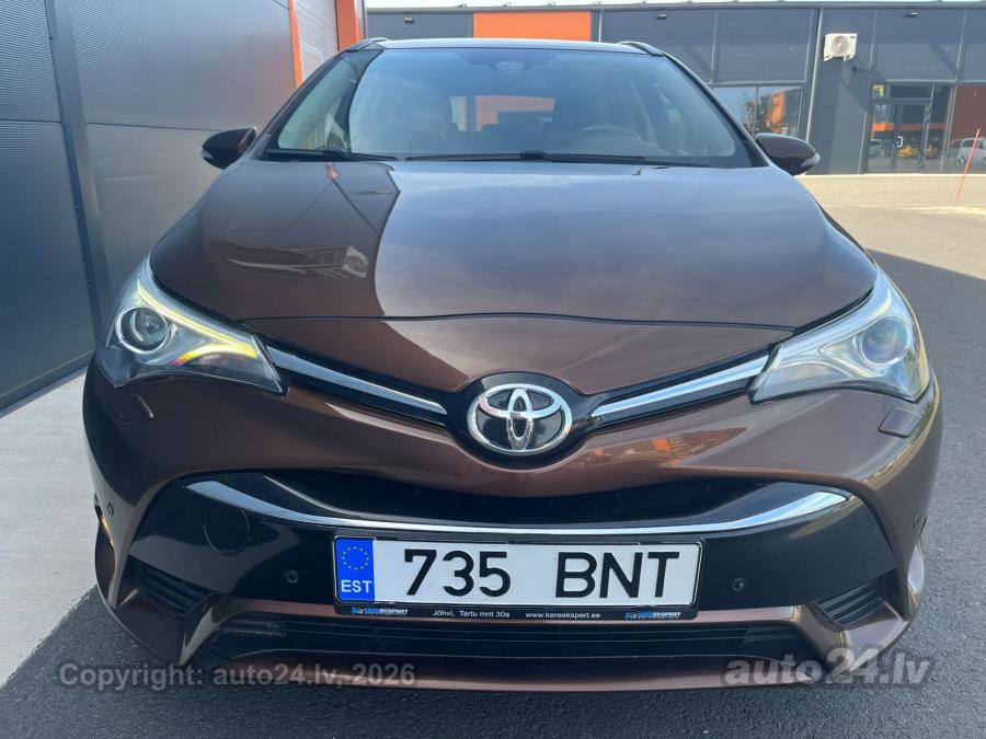 Brūns Toyota Avensis 2015 Kuresāre, ar dzinēja tilpumu 2.00 L un nobraukumu 182 tūkst. km par 11750 €, foto 1 vietnē AUTOMOTO.COM.LV