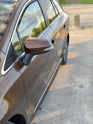 Brown Toyota Avensis 2015 in Siauliai, with an engine capacity of 2.00 L and mileage of 334 thousand km for 7250 €, photo 15 on AUTOMOTO.COM.LV