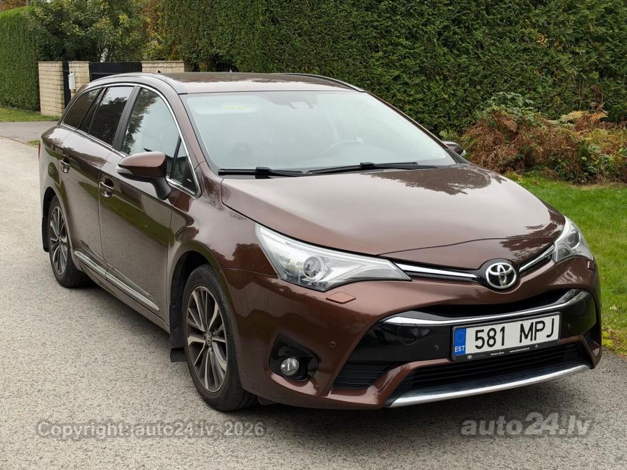 Brūns Toyota Avensis 2015 Tallina, ar dzinēja tilpumu 2.00 L un nobraukumu 145 tūkst. km par 12700 €, foto 1 vietnē AUTOMOTO.COM.LV