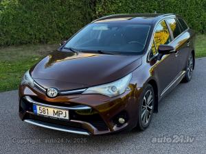 Brūns Toyota Avensis 2015 Tallina, ar dzinēja tilpumu 2.00 L un nobraukumu 145 tūkst. km par 12700 €, foto 6 vietnē AUTOMOTO.COM.LV