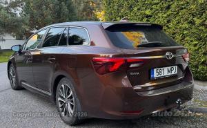Brūns Toyota Avensis 2015 Tallina, ar dzinēja tilpumu 2.00 L un nobraukumu 145 tūkst. km par 12700 €, foto 7 vietnē AUTOMOTO.COM.LV