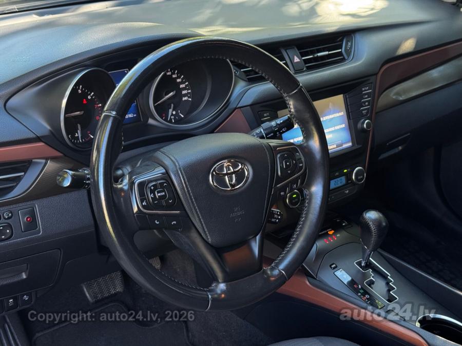 Brūns Toyota Avensis 2015 Tallina, ar dzinēja tilpumu 2.00 L un nobraukumu 145 tūkst. km par 12700 €, foto 11 vietnē AUTOMOTO.COM.LV