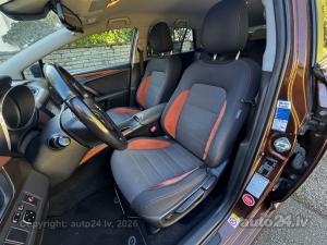 Brūns Toyota Avensis 2015 Tallina, ar dzinēja tilpumu 2.00 L un nobraukumu 145 tūkst. km par 12700 €, foto 14 vietnē AUTOMOTO.COM.LV
