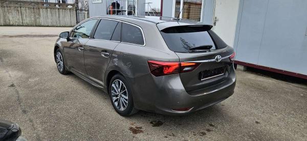 Brūns Toyota Avensis 2016 Marijampole, ar dzinēja tilpumu 1.80 L un nobraukumu 221 tūkst. km par 11200 €, foto 7 vietnē AUTOMOTO.COM.LV