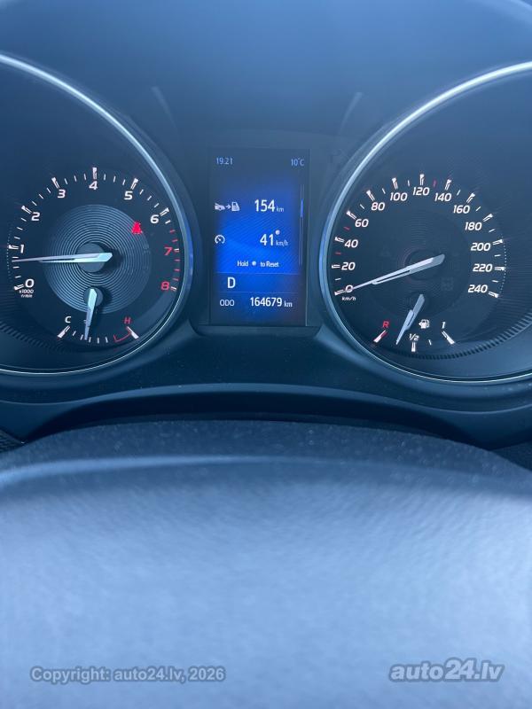 Коричневый Тойота Авенсис 2016 в Таллин, объемом двигателя 1.80 л и пробегом 165 тыс. км за 9700 €, фото 6 на AUTOMOTO.COM.LV