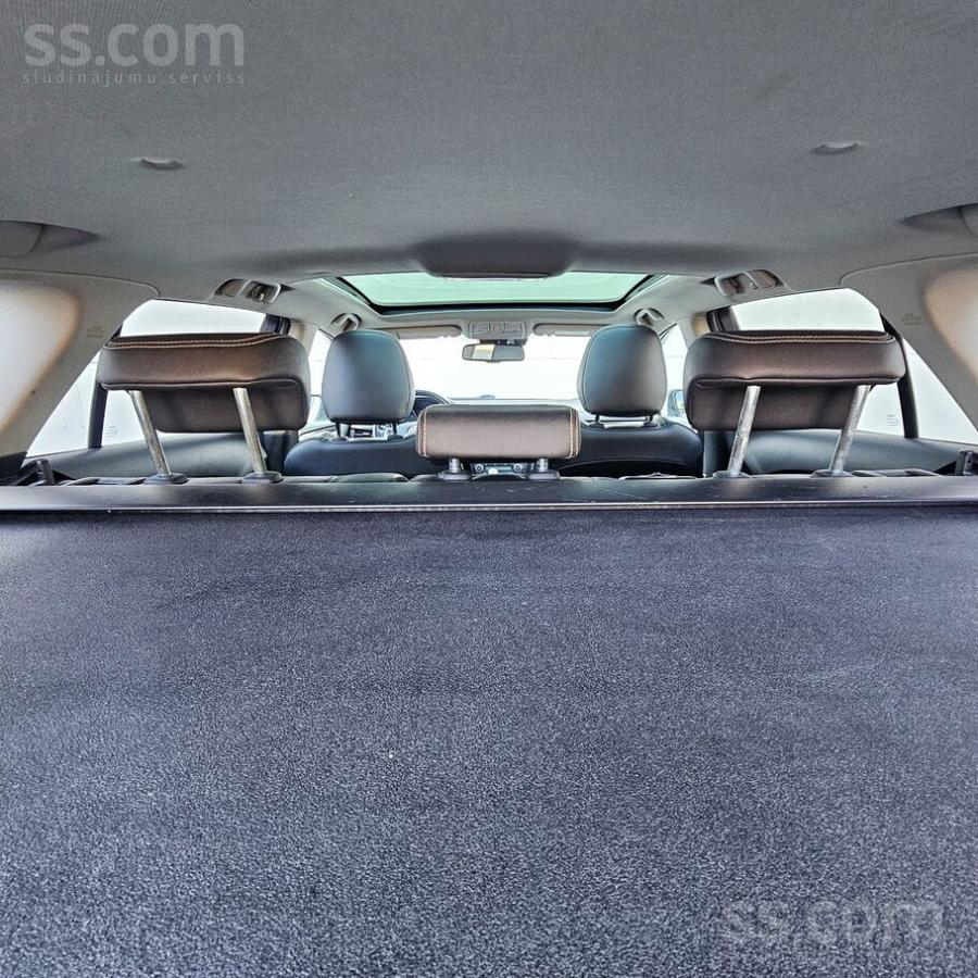 Brown Toyota Avensis 2016 in Riga, with an engine capacity of 2.00 L and mileage of 258 thousand km for 9540 €, photo 13 on AUTOMOTO.COM.LV