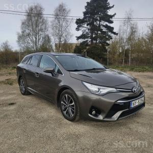 Коричневый Тойота Авенсис 2016 в Рига, объемом двигателя 2.00 л и пробегом 258 тыс. км за 8540 €, фото  на AUTOMOTO.COM.LV